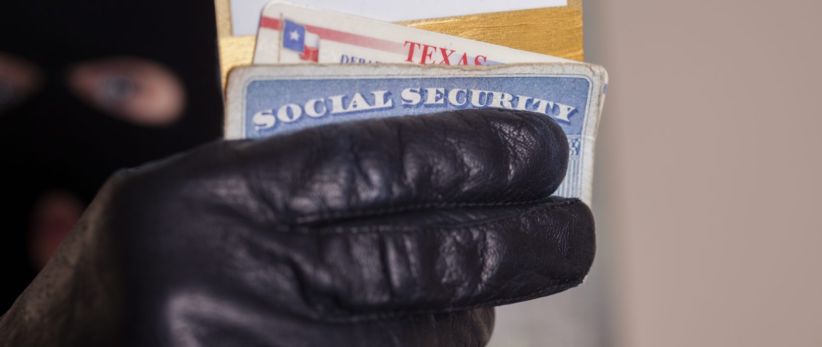 How to avoid identity theft - ReputationDefender